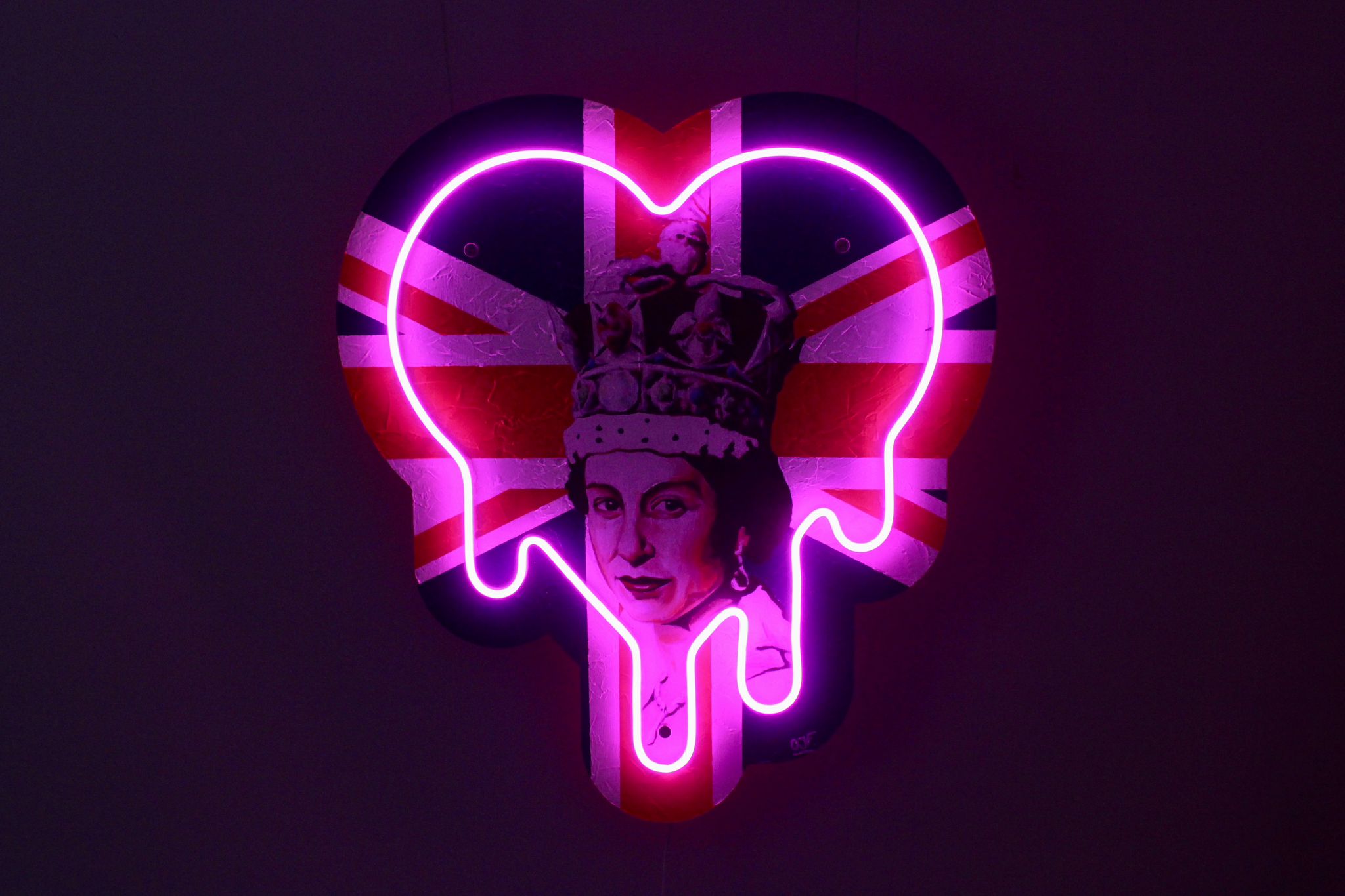 Queen Elizabeth II | Neon [ORIGINAL PIECE] – olliefoley